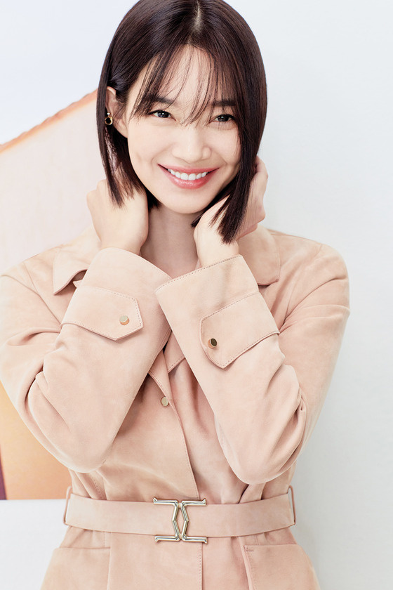 Shin Min-A's Fashion Pictorial Photos Were Released