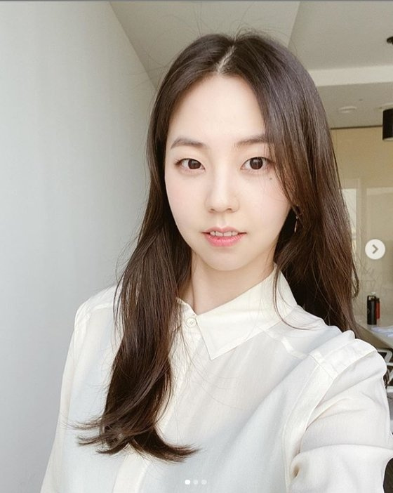 Sohee Shows Doll-Like Beauty in Recent Selfie